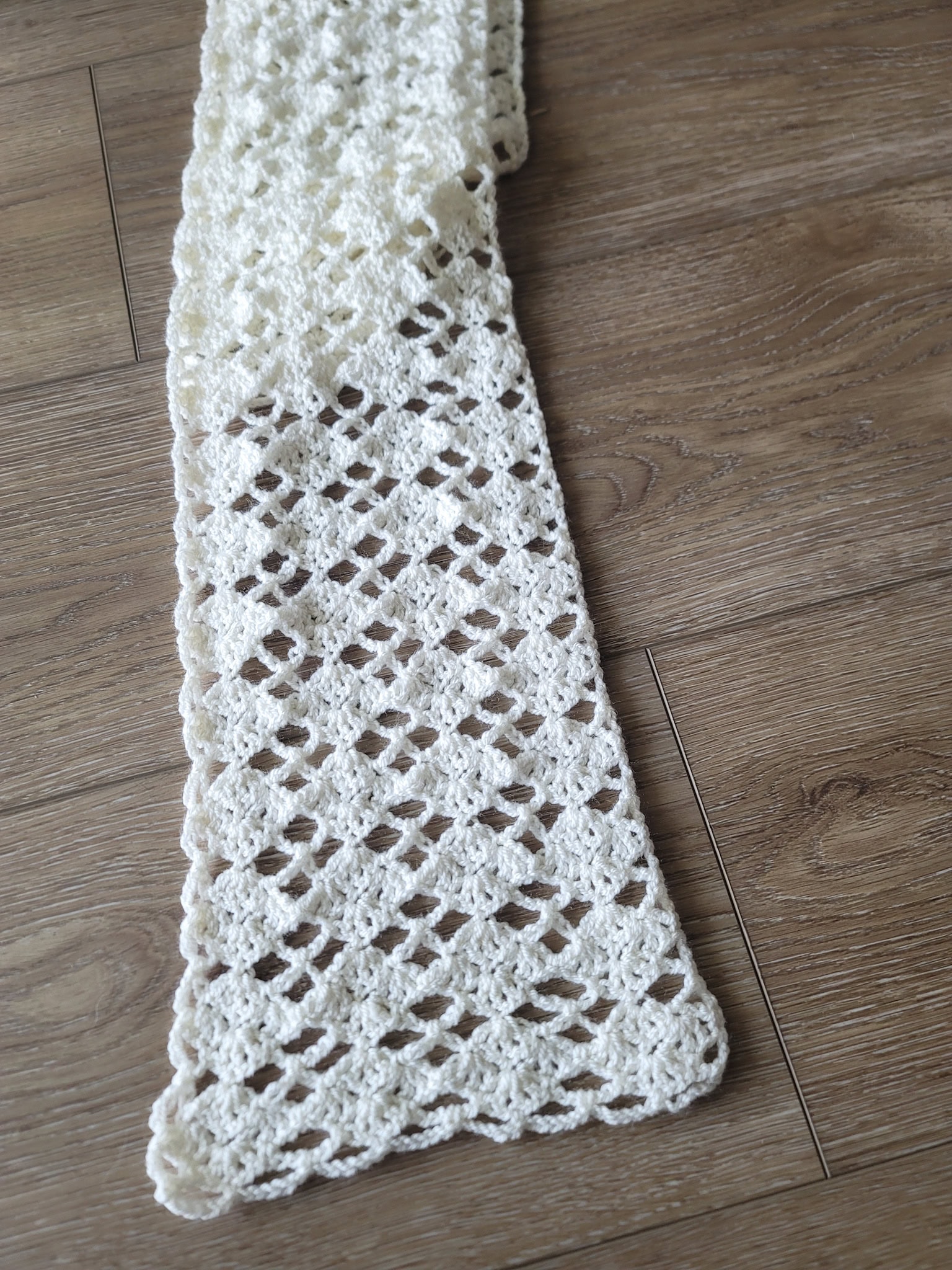 Lacy Crochet Scarf Pattern - Two Brothers Blankets