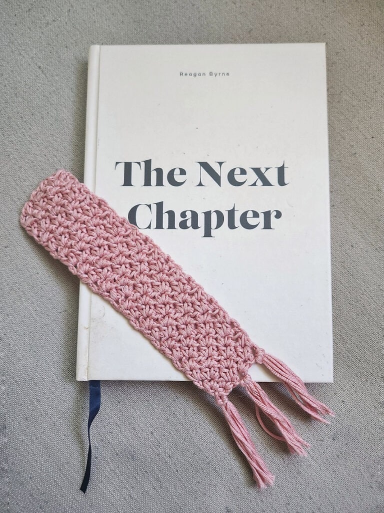 35 Crochet Patterns For Book Lovers - Two Brothers Blankets